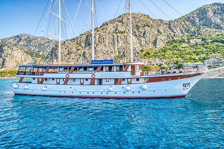 MS Princeza Diana (2011) | Croatia Times Travel